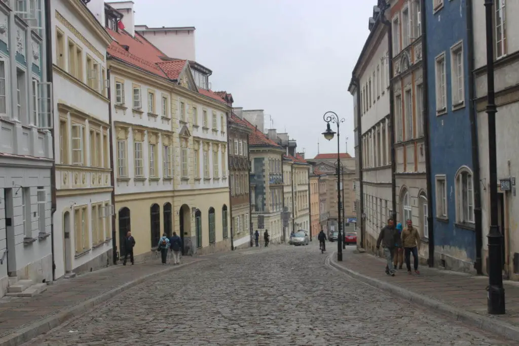 Top 10 reasons to visit Warsaw right now - Travel With A Spin