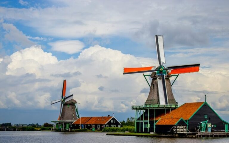 The Windmills of the Netherlands – History, Curiosities, and Where to ...